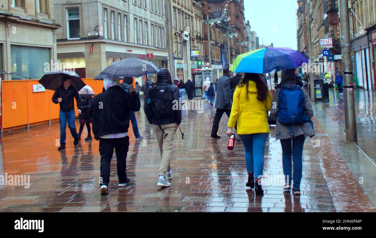 Glasgow, Scotland, UK 13th February, 2022. UK Weather: Homeless man ...