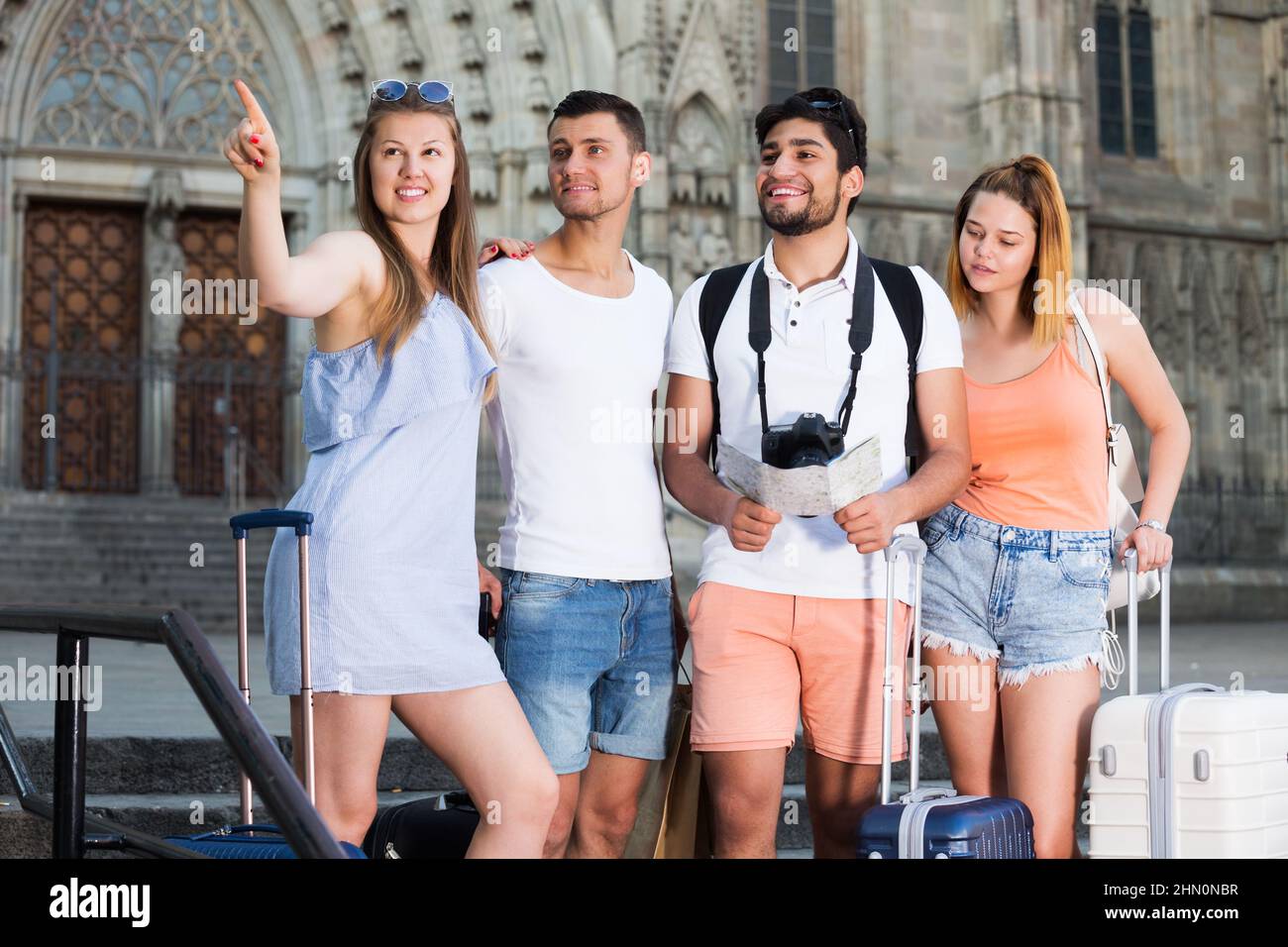 Travelers exploring together hi-res stock photography and images - Alamy