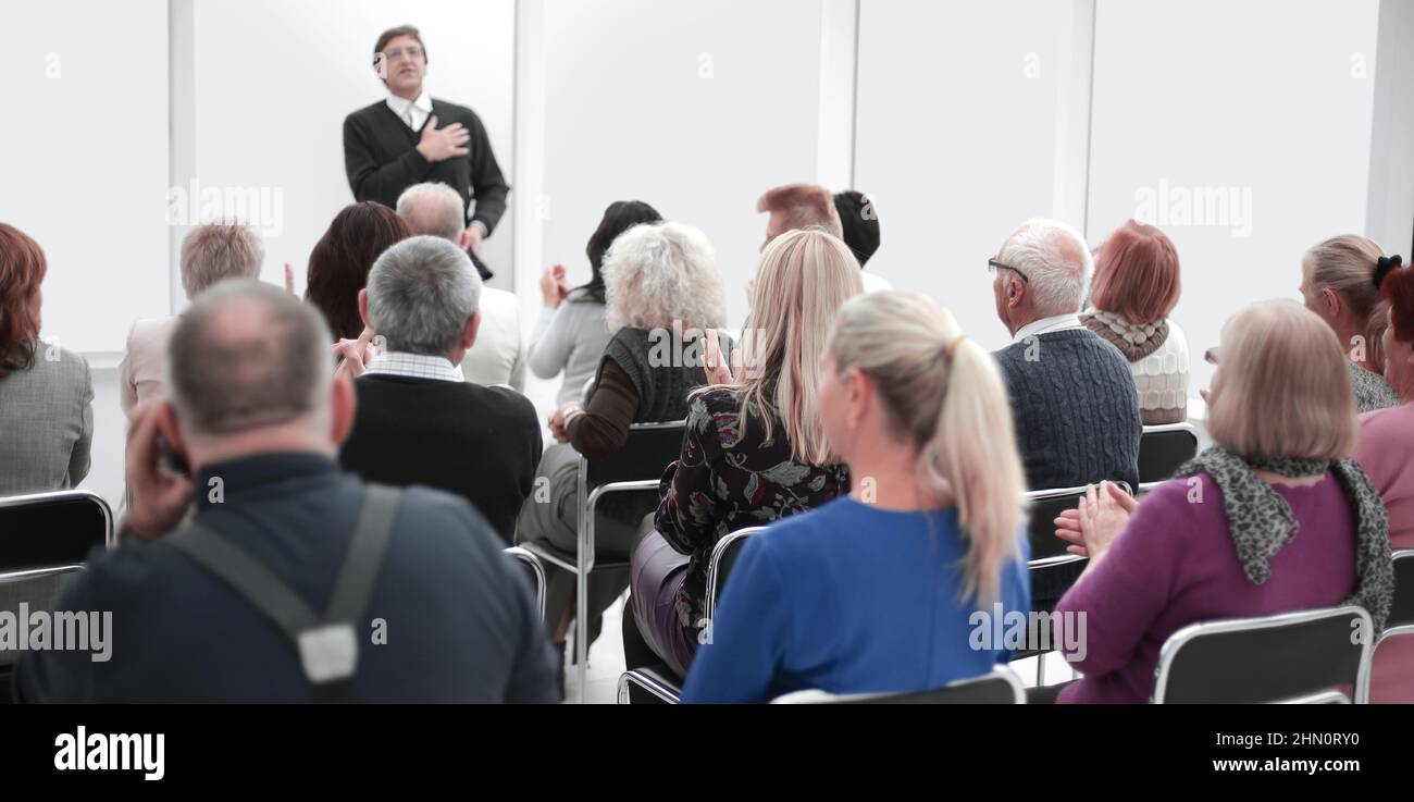 Person listen auditorium speech hi-res stock photography and images - Alamy