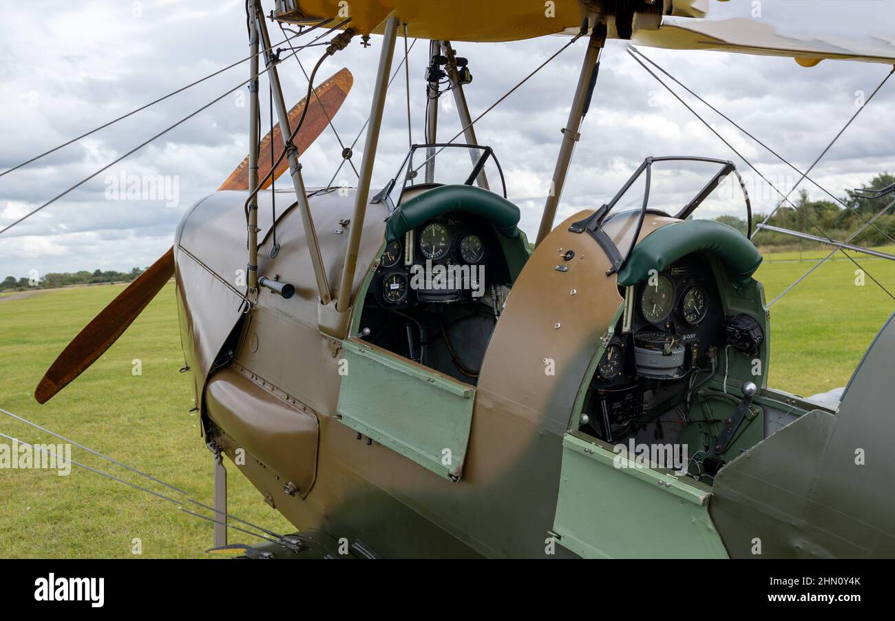 Wartime aviation hi-res stock photography and images - Alamy