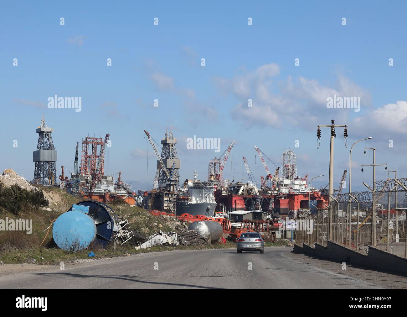 Aliaga hi-res stock photography and images - Alamy