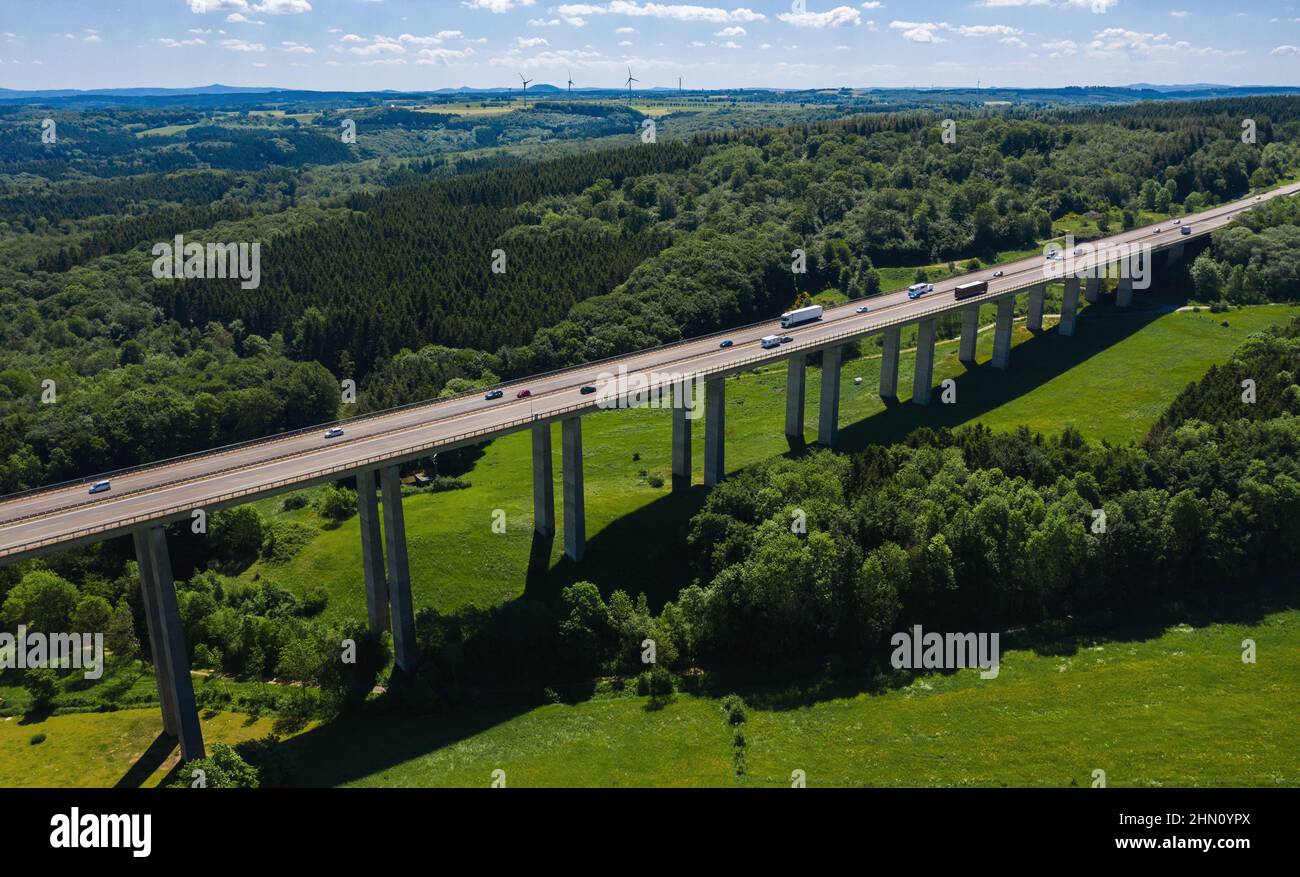Highway bridge aerial view hi-res stock photography and images - Alamy