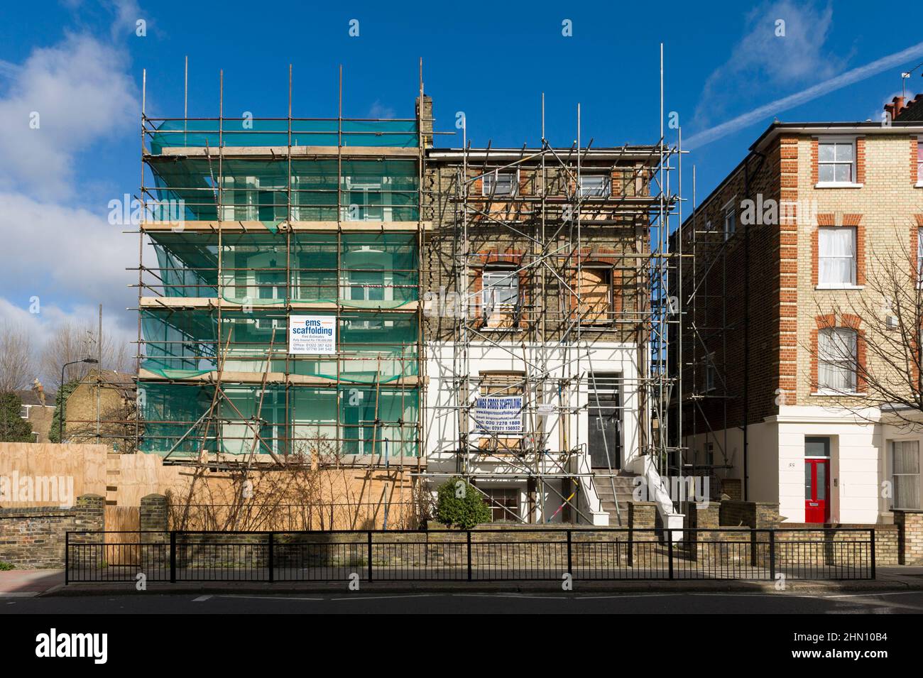 Severer cracking to the front wall of 53 Agar Grove, London. The ...