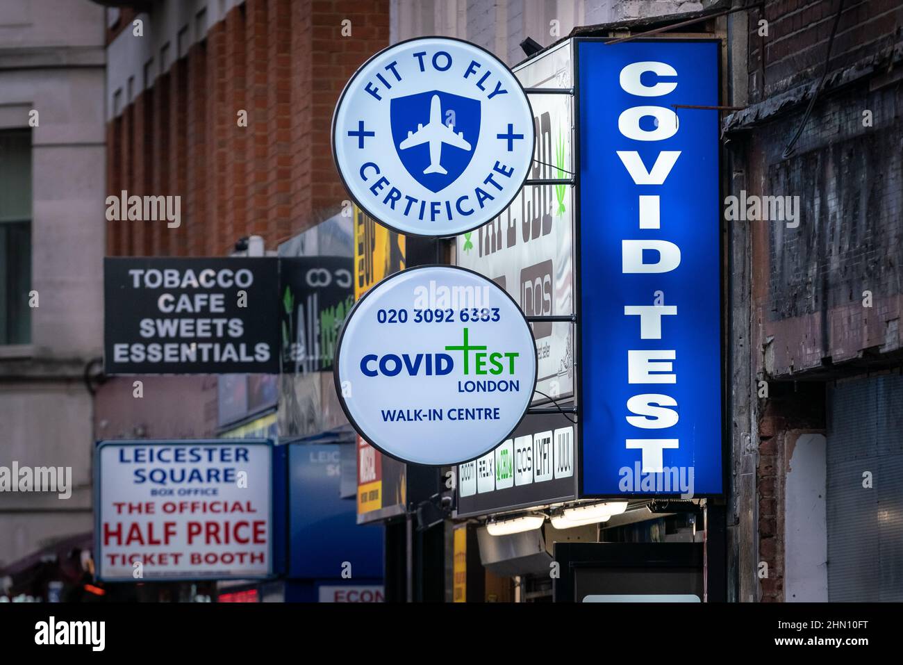 Walk in test centre hi-res stock photography and images - Alamy