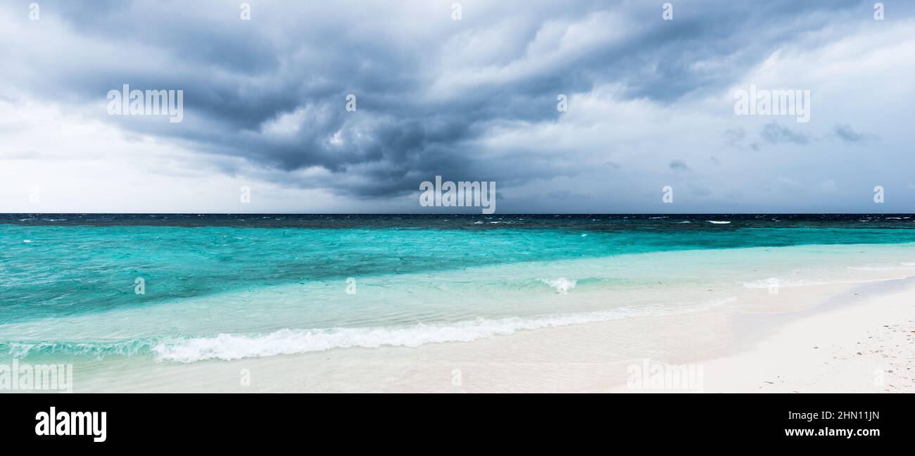 Storm clouds over the ocean. Tropics. Maldives Stock Photo - Alamy