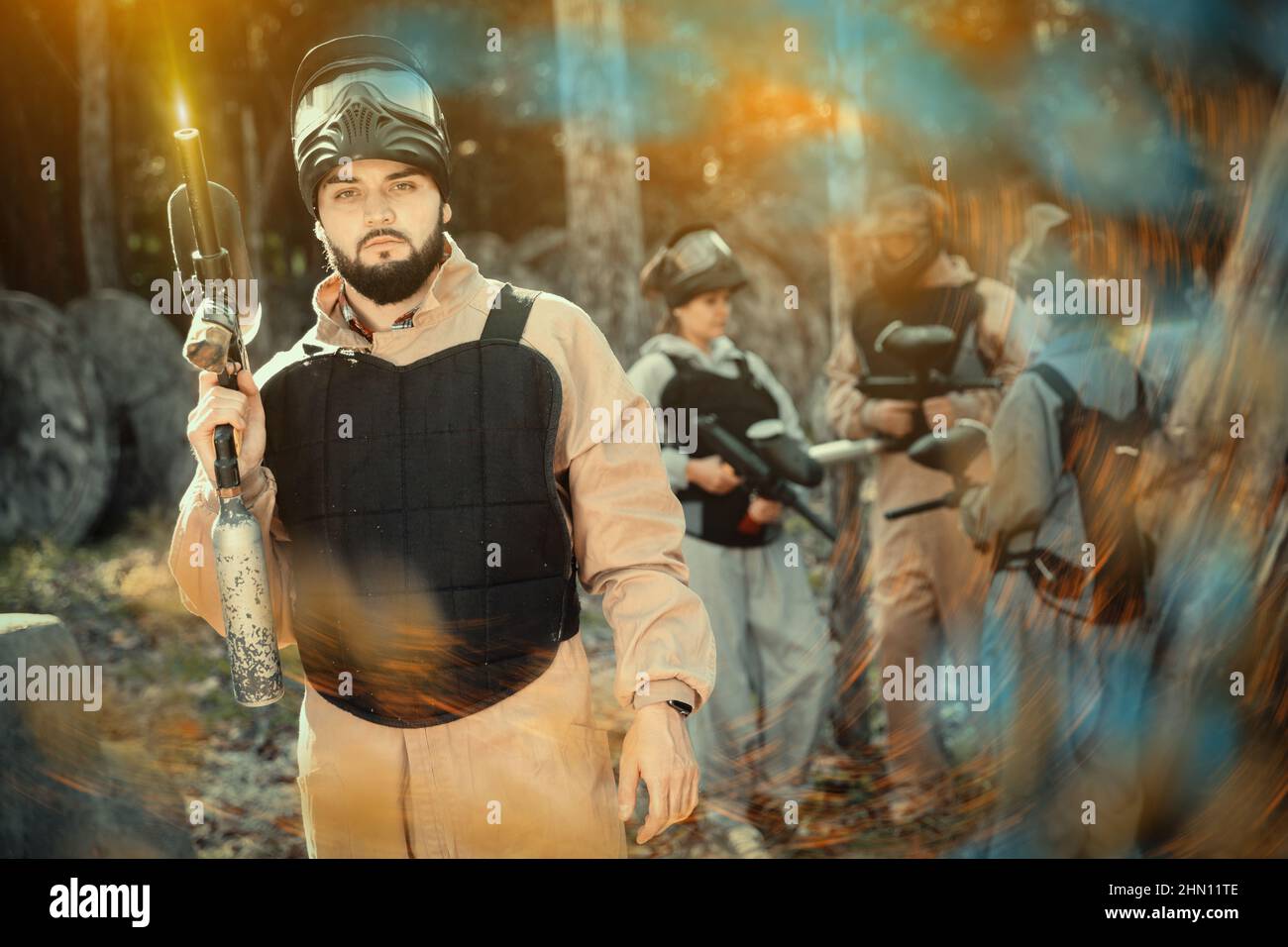 Male paintball player ready for game Stock Photo - Alamy
