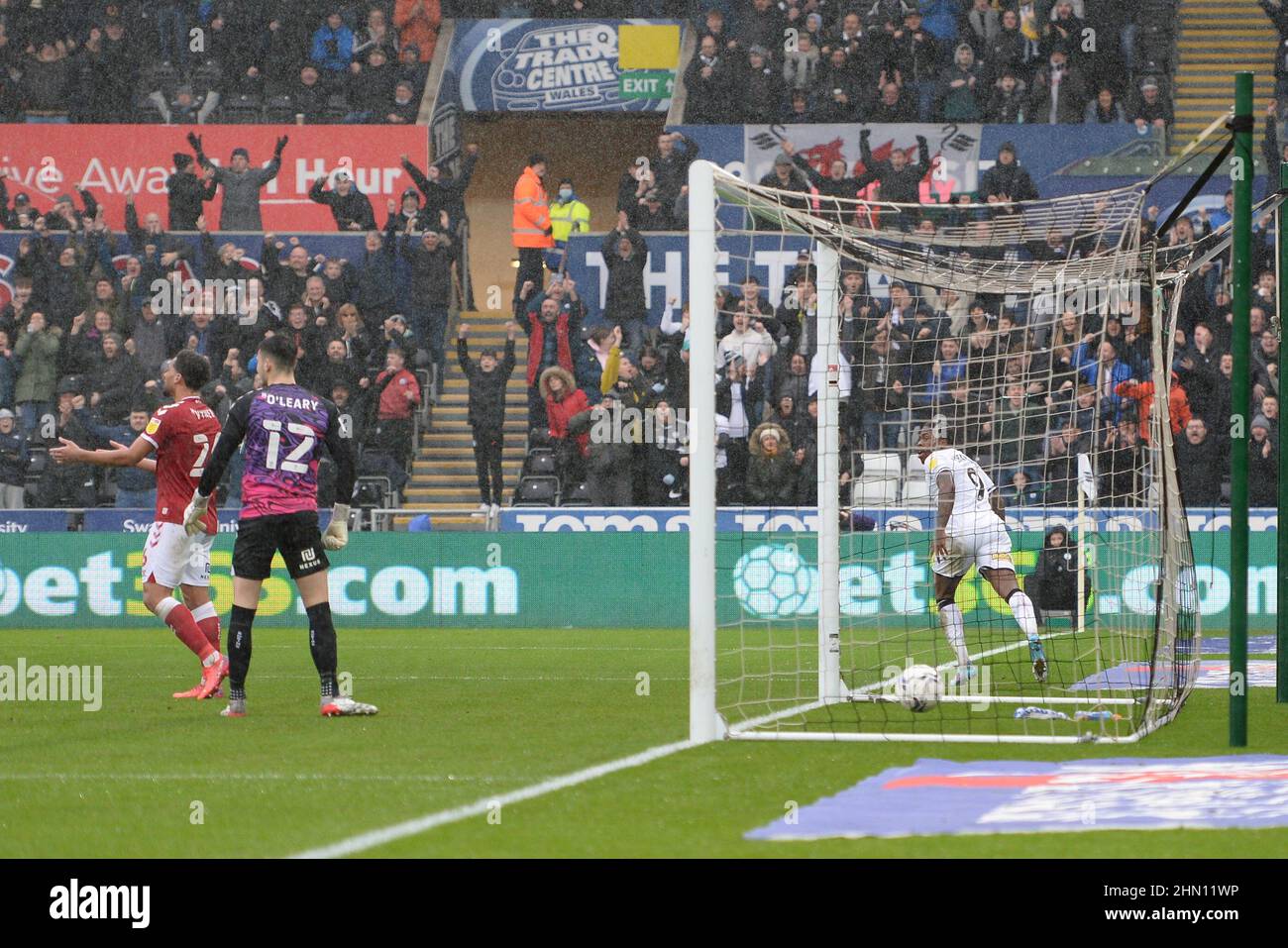 Swansea city score hi res stock photography and images Page 2 Alamy