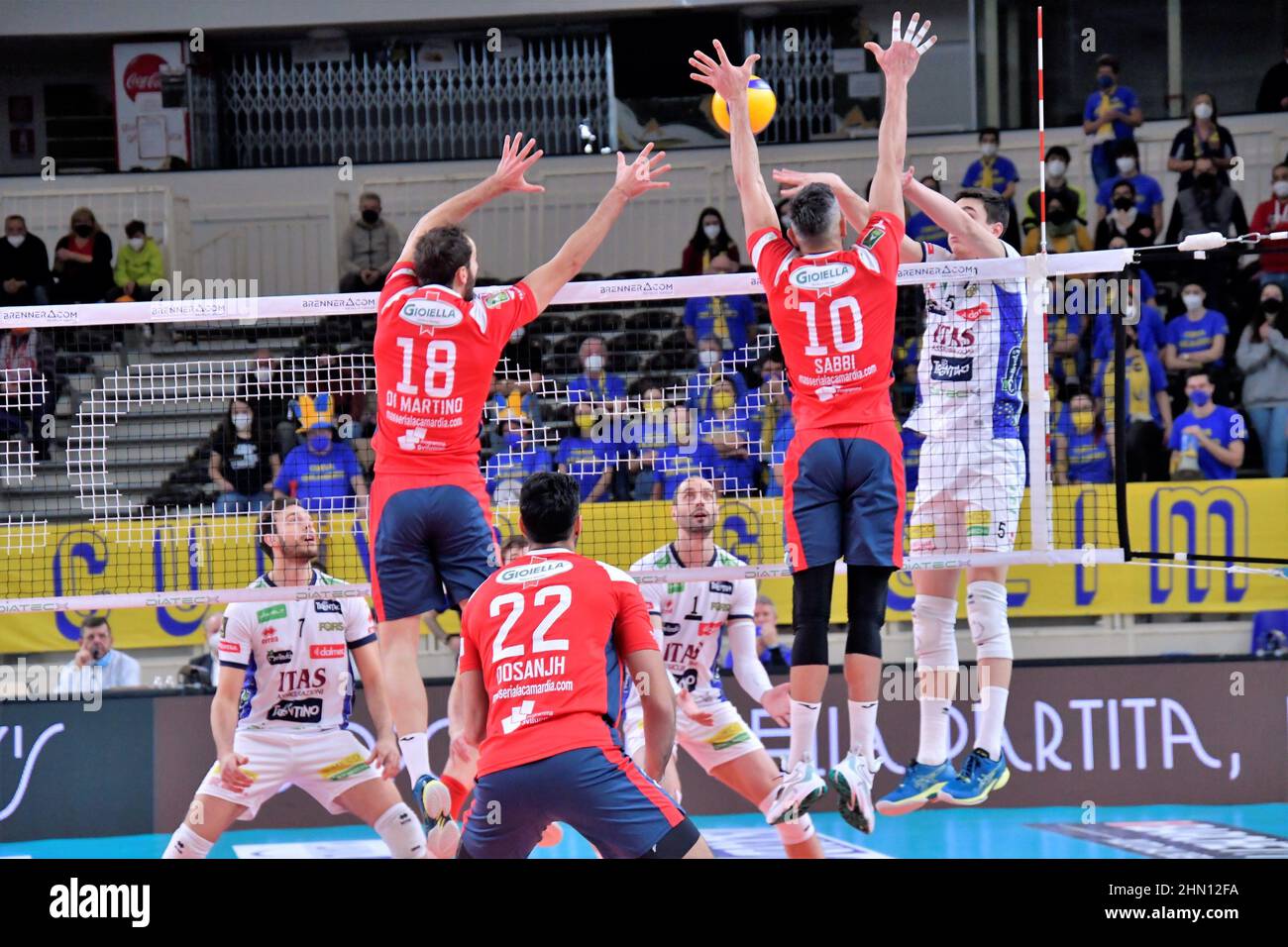 Giulio sabbi prisma taranto block hi-res stock photography and images ...