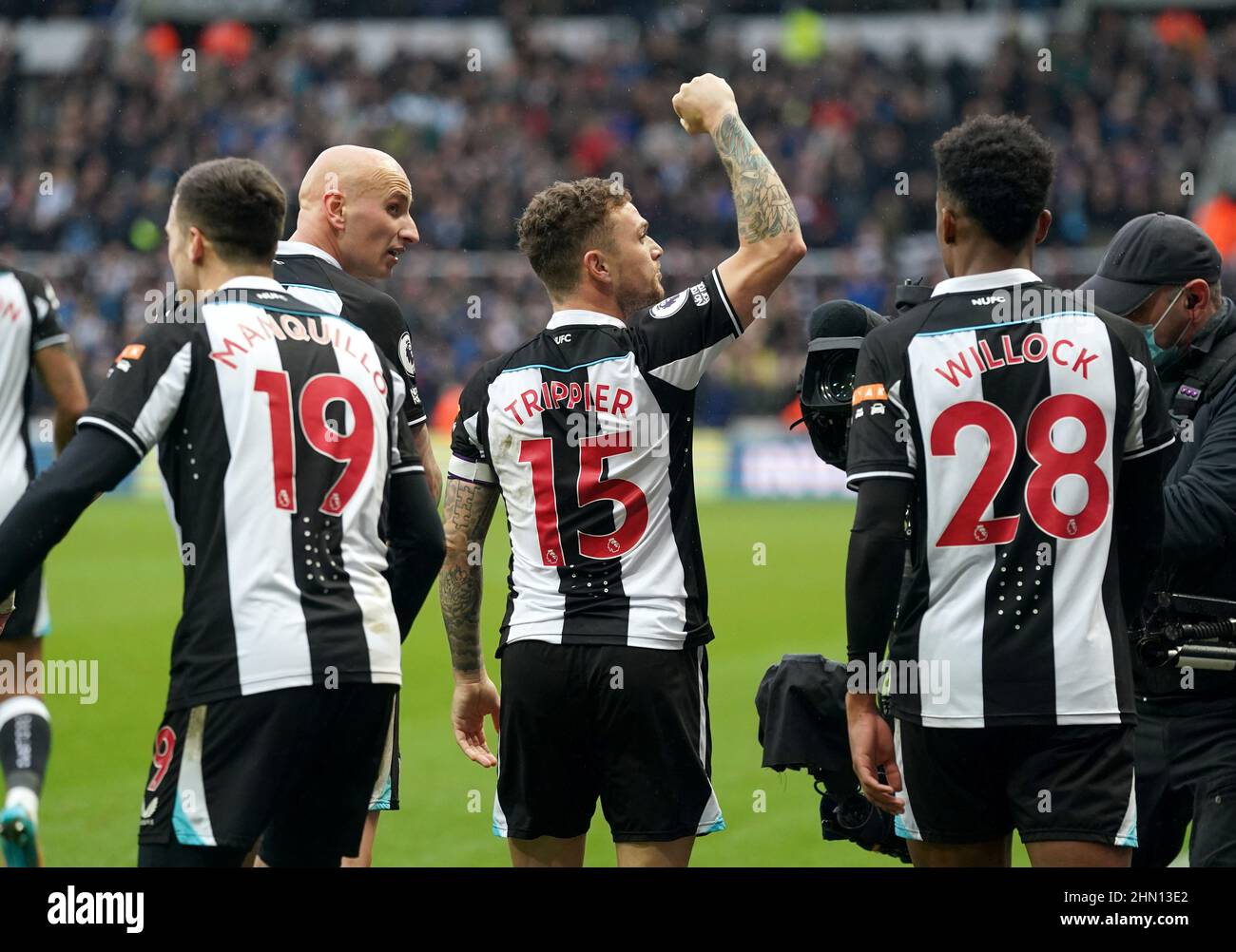Kieran trippier free kick hi-res stock photography and images - Alamy