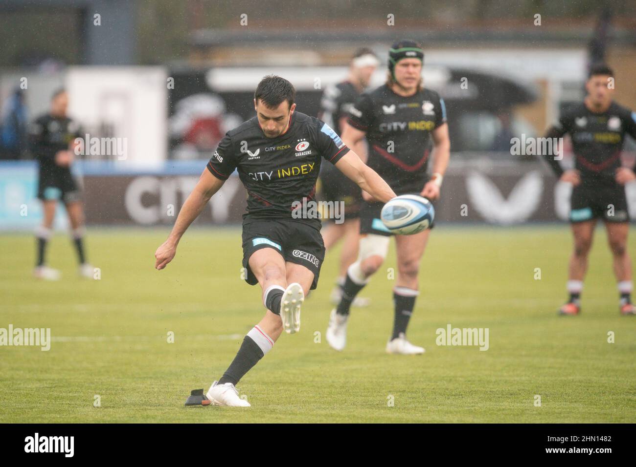 Alex Lozowski #13 of Saracens of Saracens converts a penalty kick Stock ...