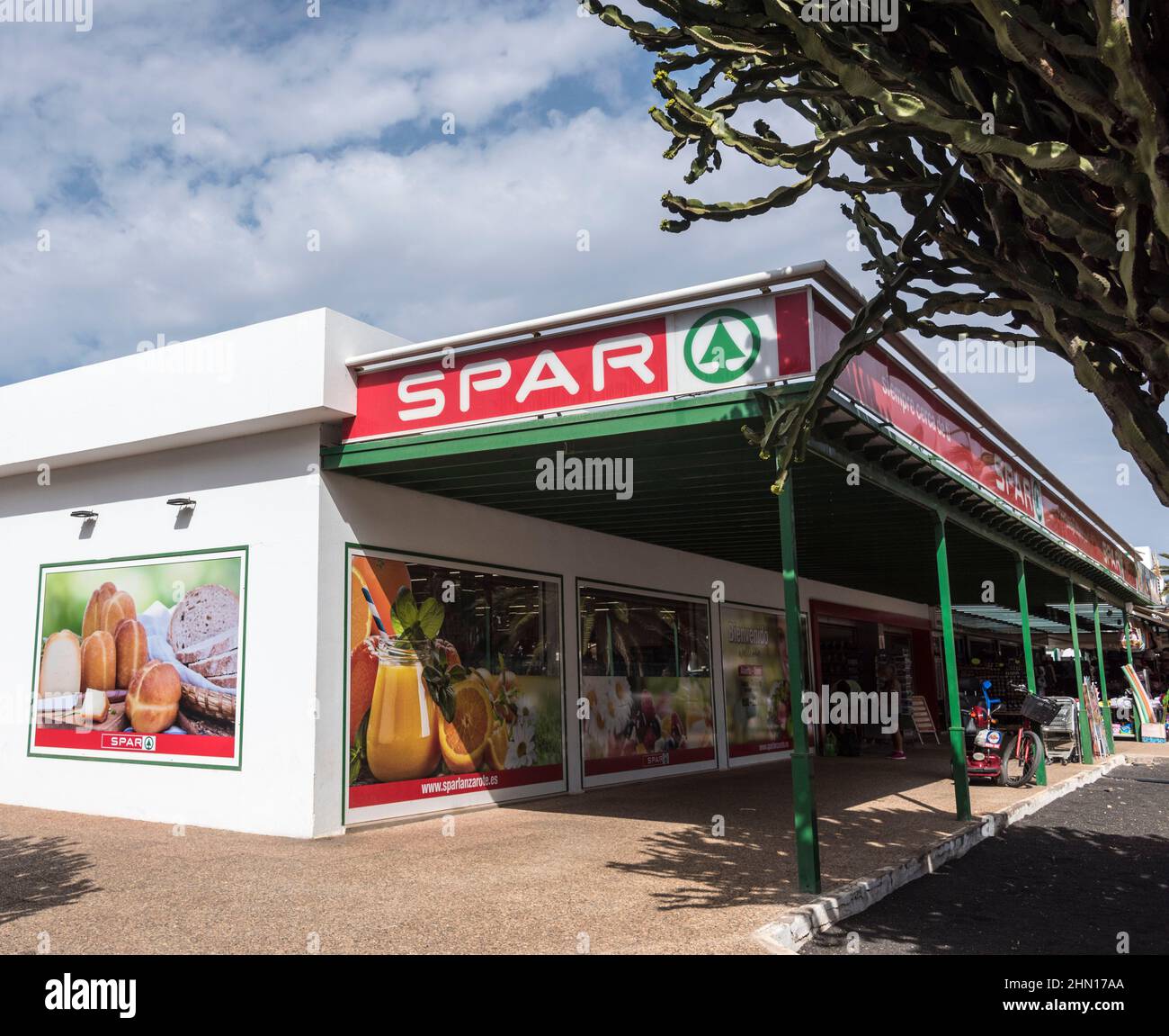 Lanzarote spar shop hi-res stock photography and images - Alamy