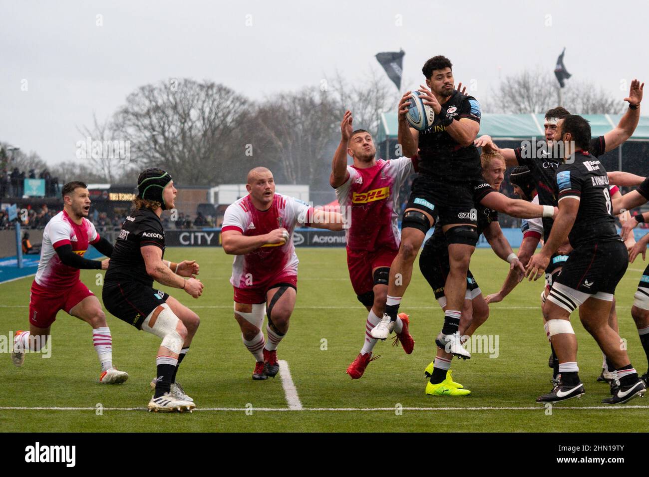 Theo McFarland #6 of Saracens catches the ball close to their try line ...
