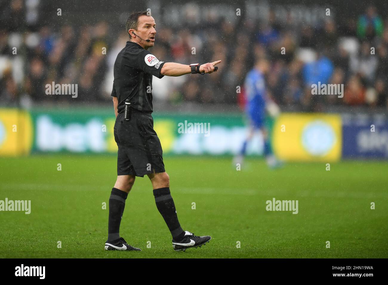 Referee , Keith Stroud during the game Stock Photo - Alamy