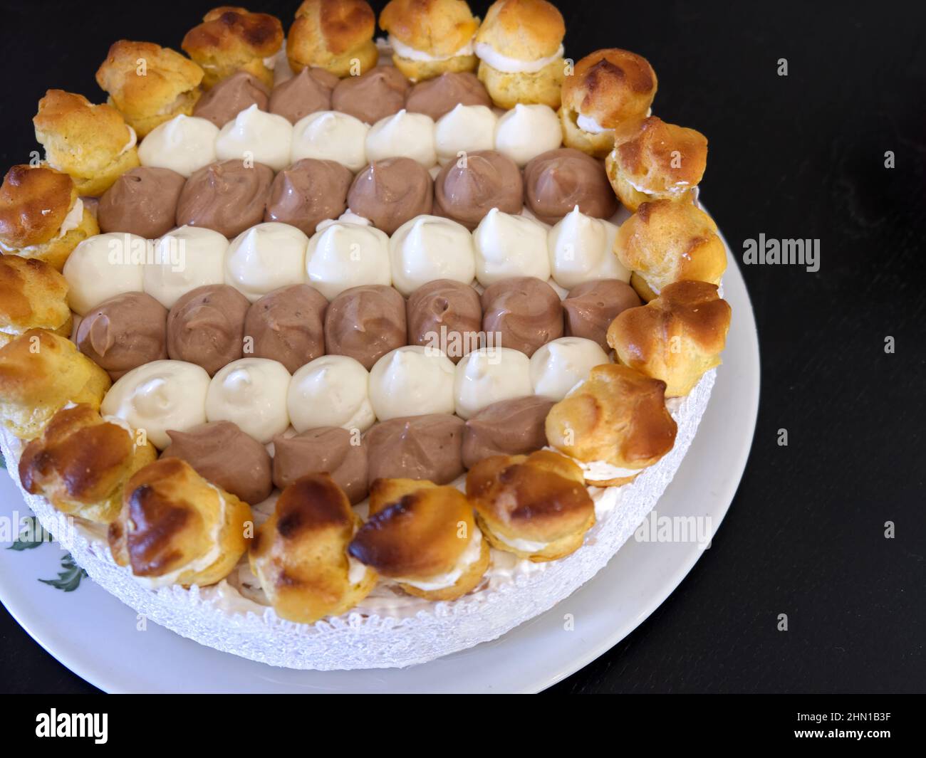 Saint honoré cake hi-res stock photography and images - Alamy