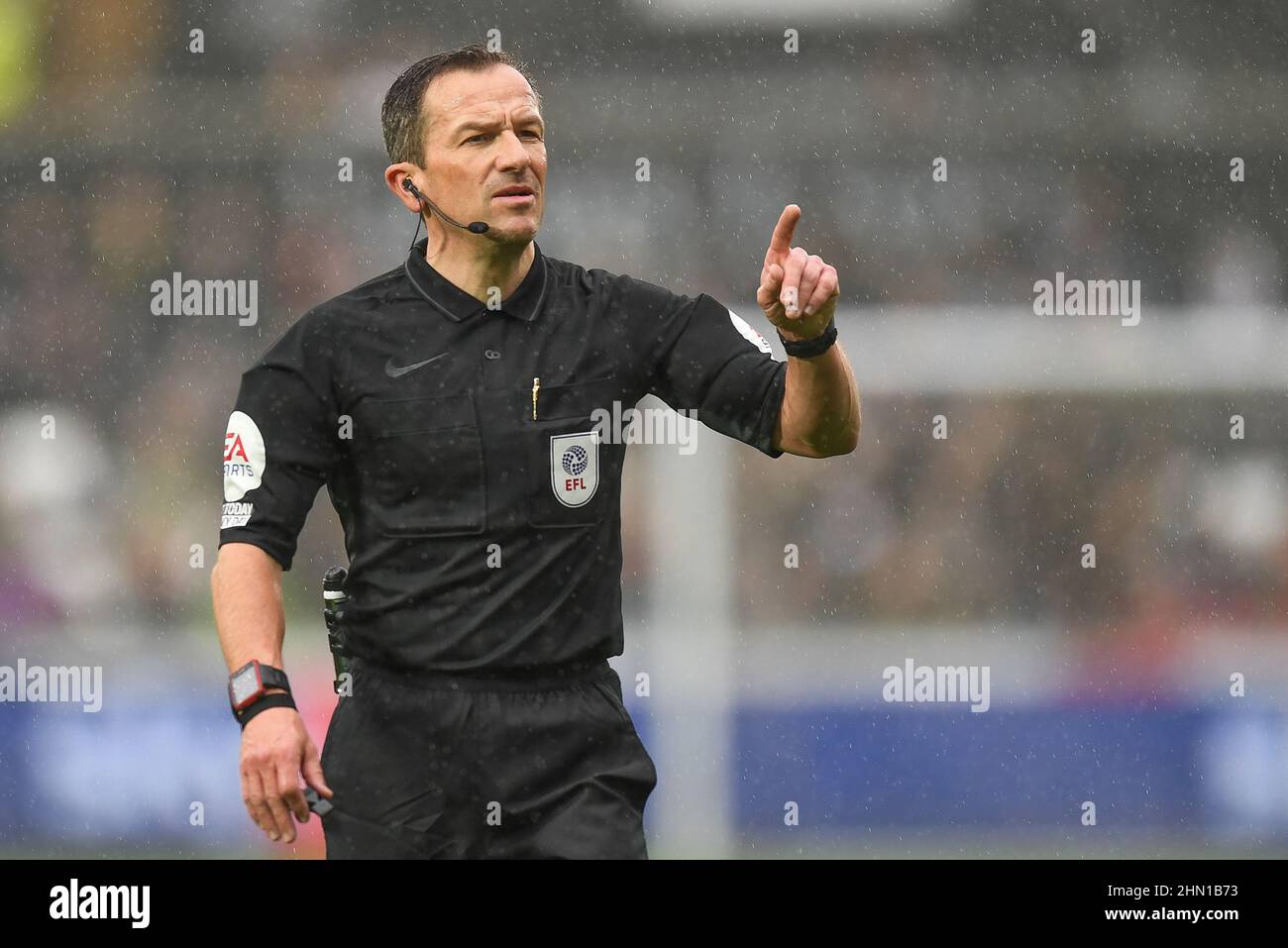 Referee , Keith Stroud during the game Stock Photo - Alamy