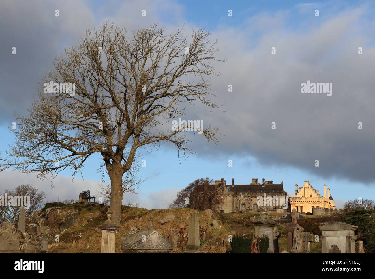 Stirling Castle and old cemetery Stock Photo - Alamy