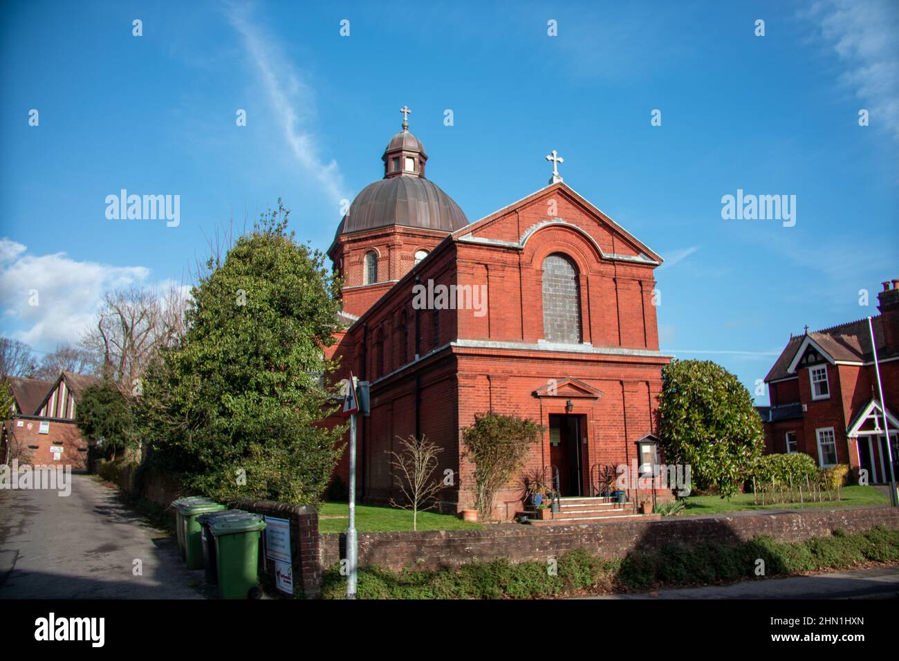 Scenic view of St Peter's Church in Petersfield, the United Kingdom ...