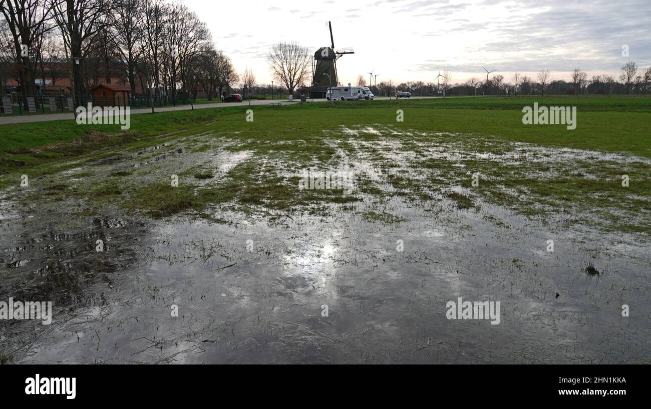Grey windmill hi-res stock photography and images - Alamy