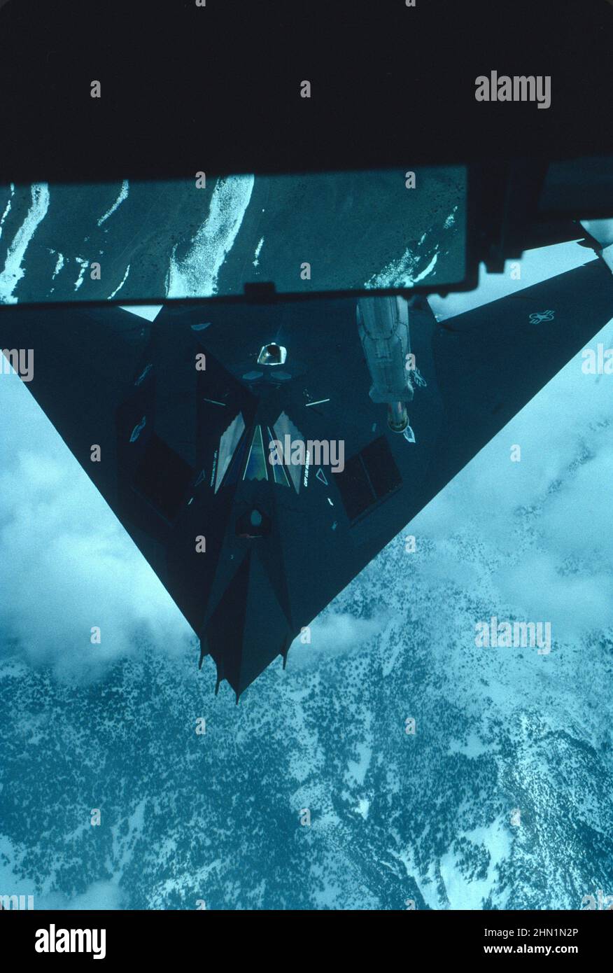 Aircraft inflight refuel hi-res stock photography and images - Alamy