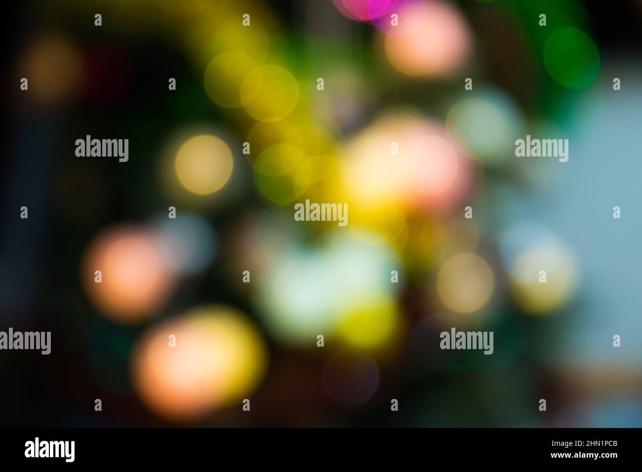 Defocused Christmas lights background Stock Photo - Alamy