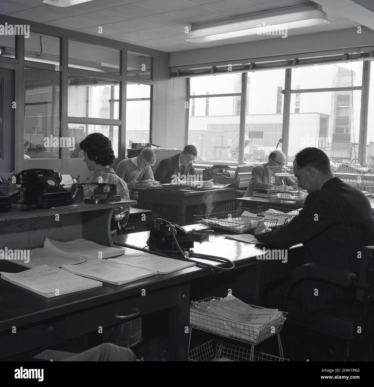1950s office desks hi-res stock photography and images - Alamy