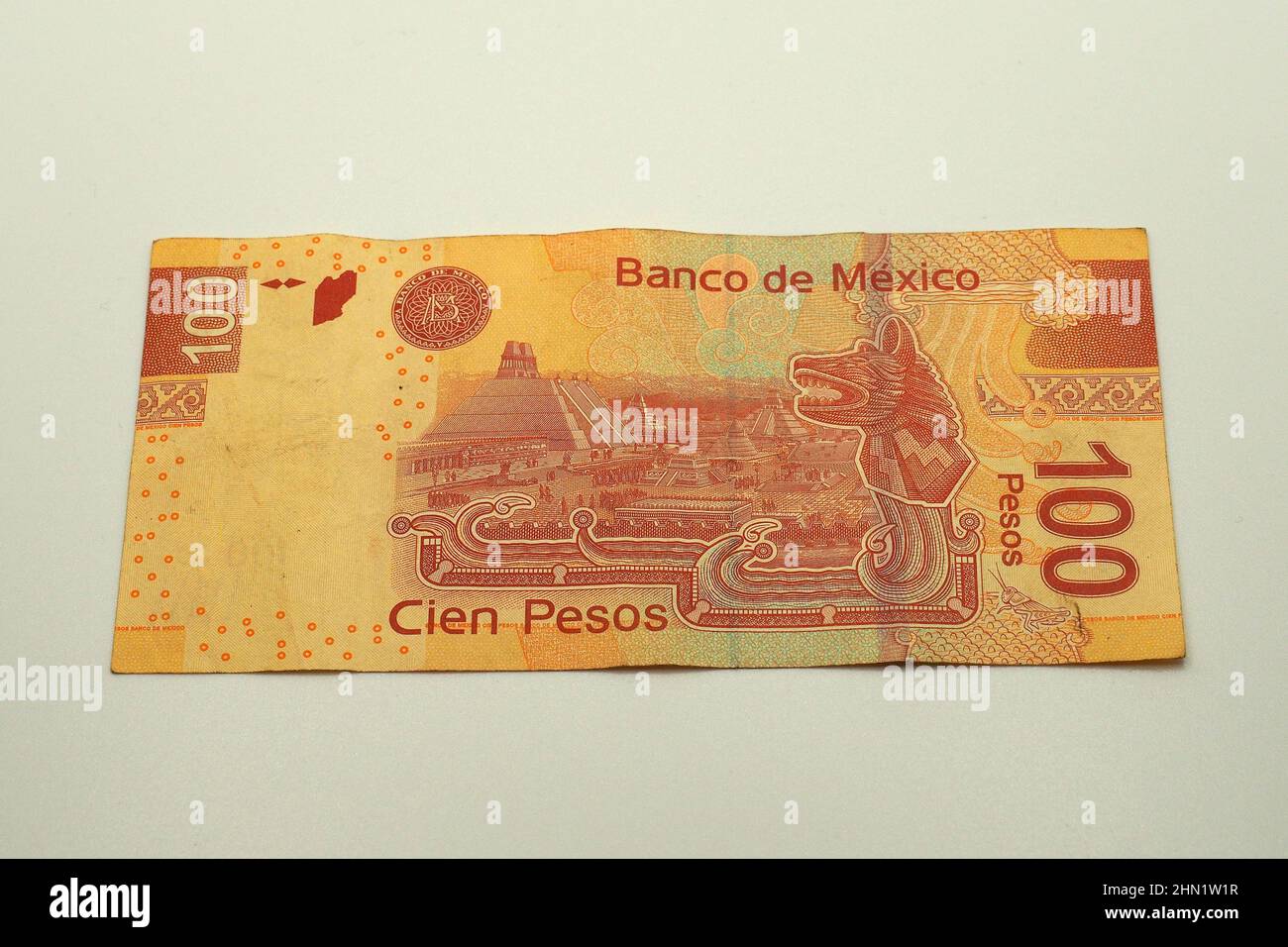 100 peso mexico hi-res stock photography and images - Alamy