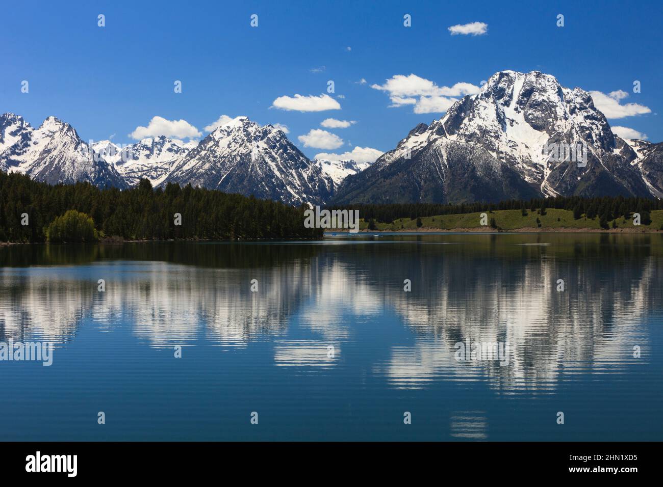 Jackson lake in grand teton hi-res stock photography and images - Alamy