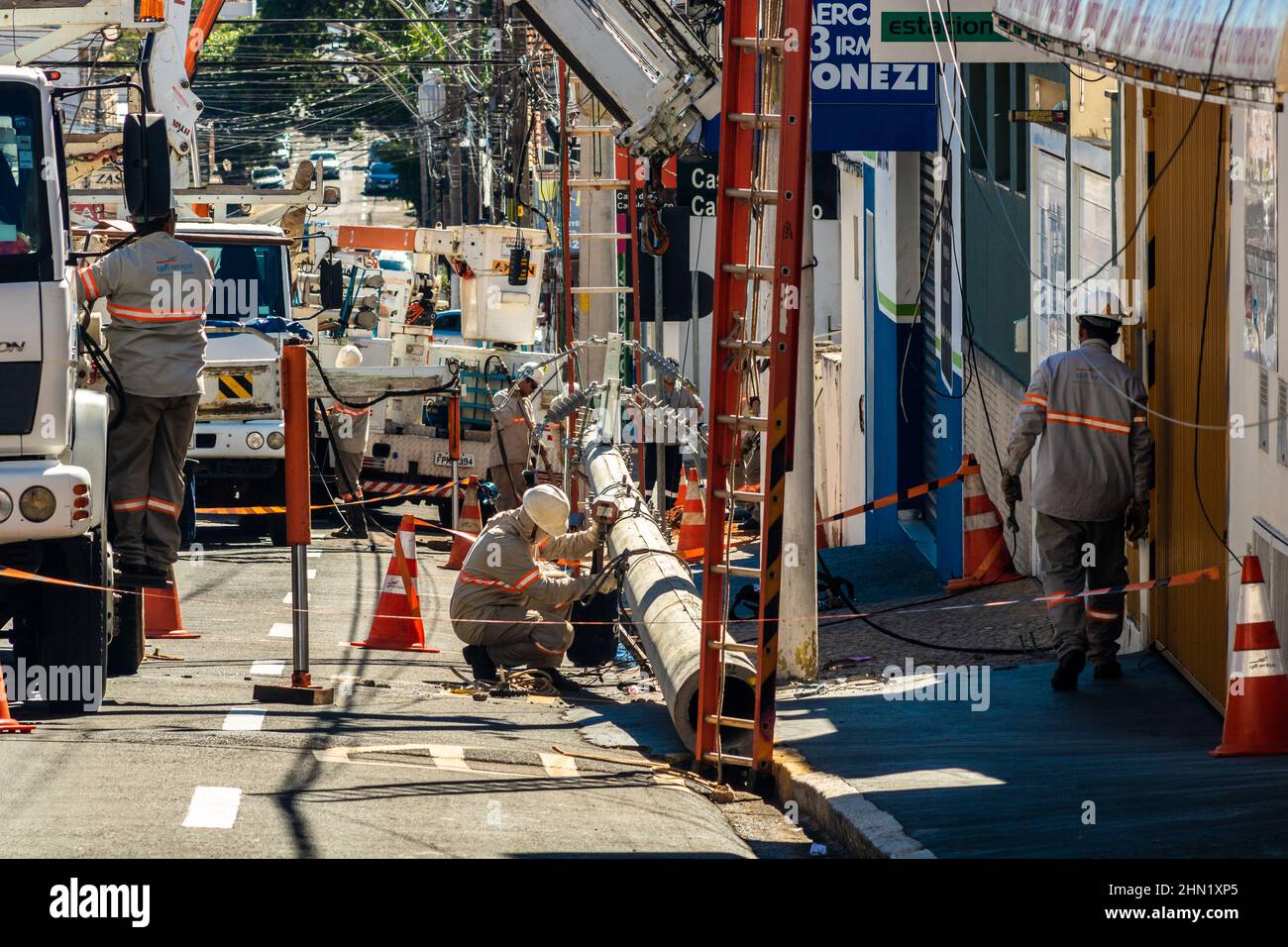 Power transmission line power pole safety net hi-res stock photography ...