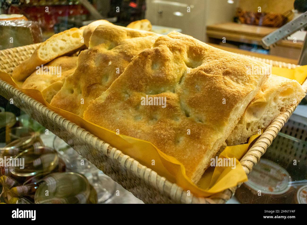Mercato centrale florence bread hi-res stock photography and images - Alamy
