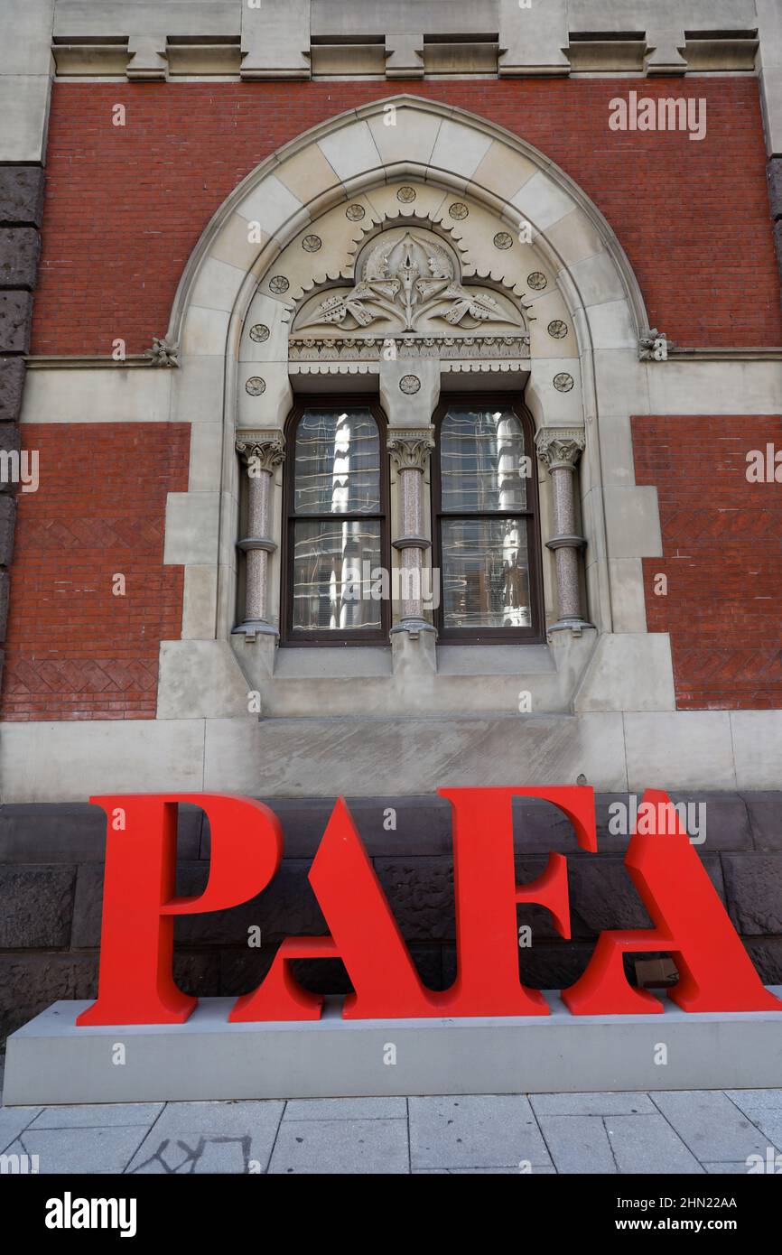 Philadelphia iconic outdoor art hi-res stock photography and images - Alamy