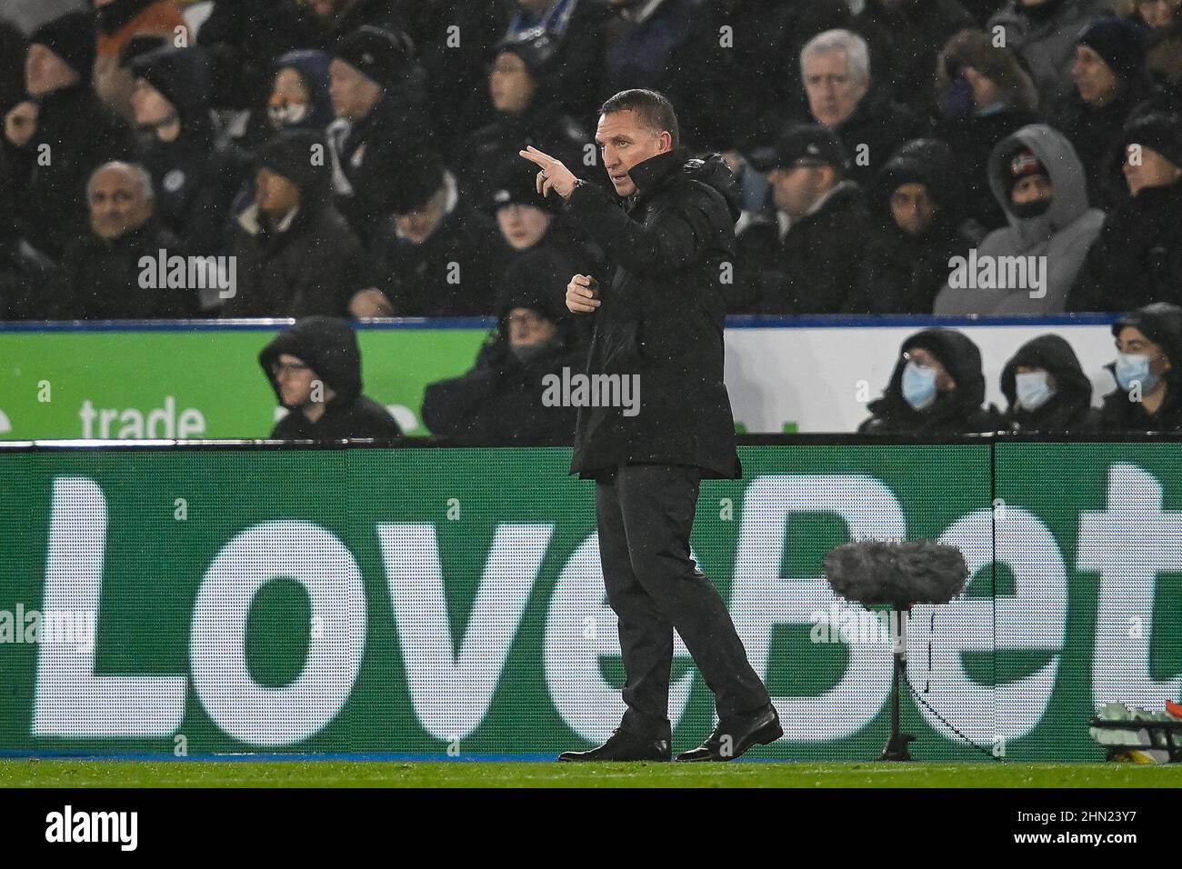 Brendan Rogers manager of Leicester City gives his team instructions ...