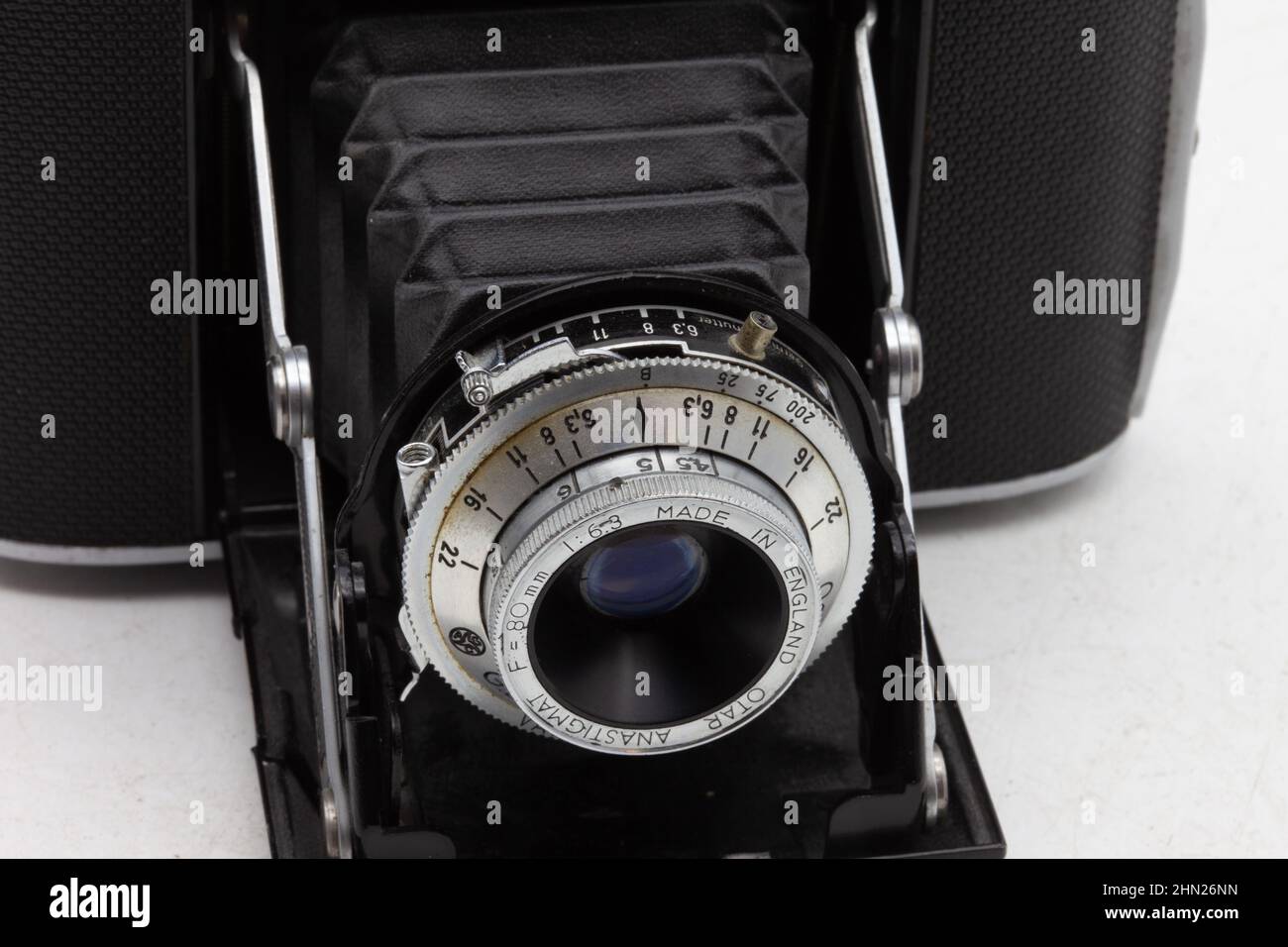 Closeup of vintage folding bellows film camera Stock Photo - Alamy