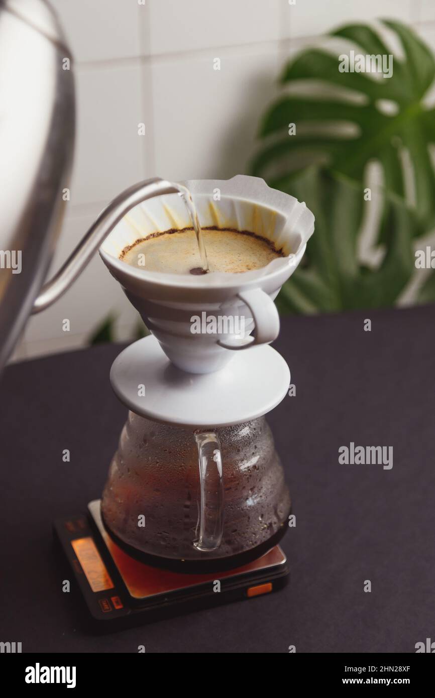 Professional barista pouring coffee paper hi-res stock photography and ...