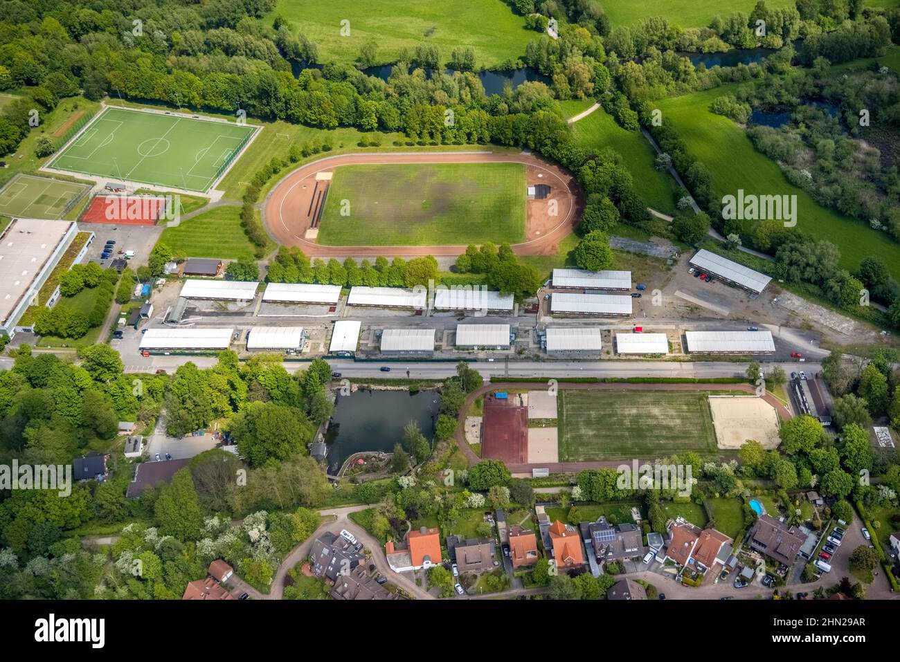 Aerial view, refugee village Saarn Mintarder Straße and sports field ...