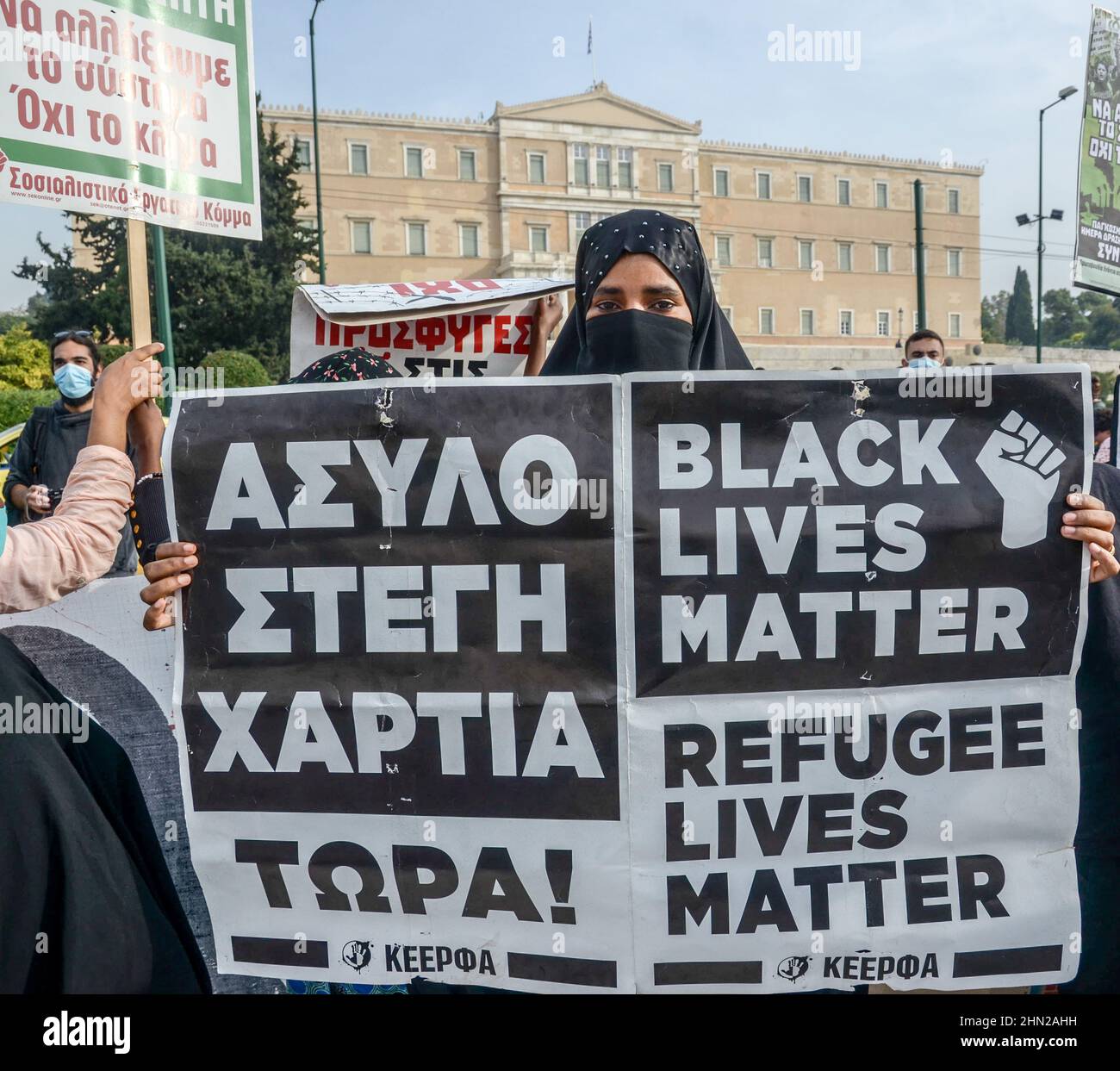 Refugees protest in Athens denying living in the Greek refugee camps ...