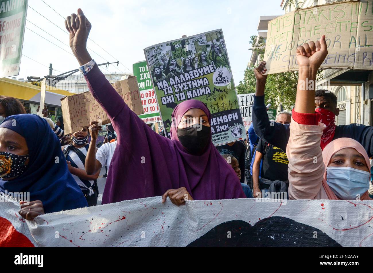 Refugees protest in Athens denying living in the Greek refugee camps ...