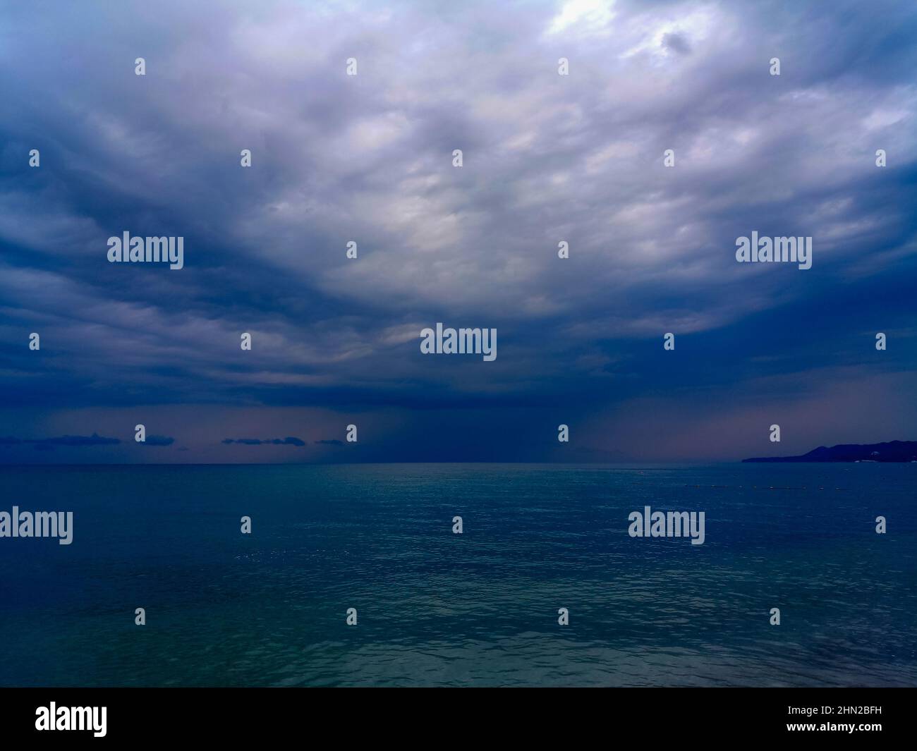 Amazing sea sunset, the sun, waves, clouds Stock Photo - Alamy