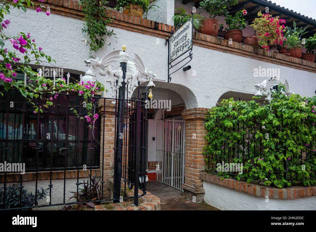 Mexican neighborhood hi-res stock photography and images - Alamy