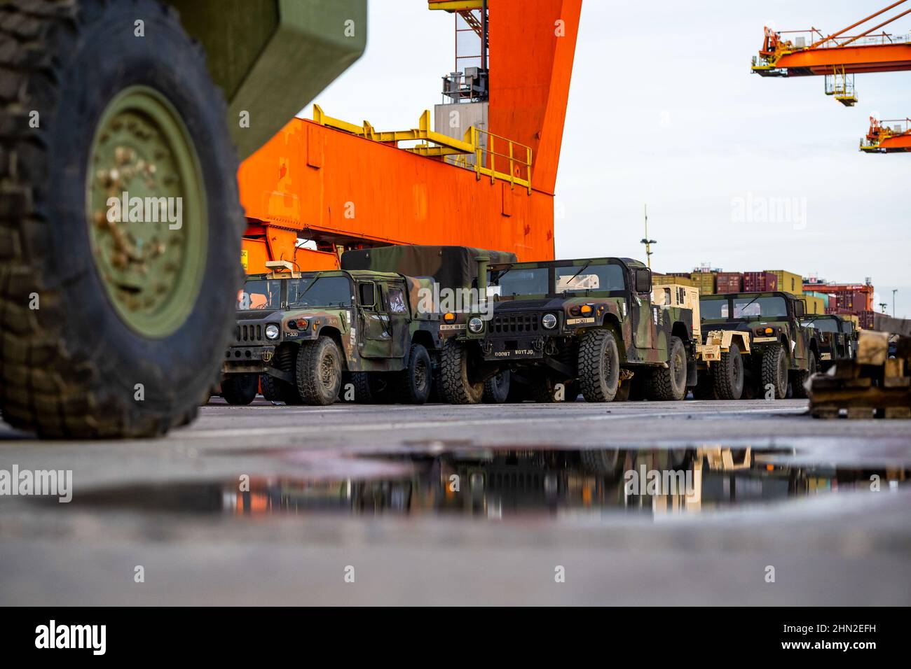 US Army Humvee's (High Mobility Multipurpose Wheeled Vehicle - HMMWV ...