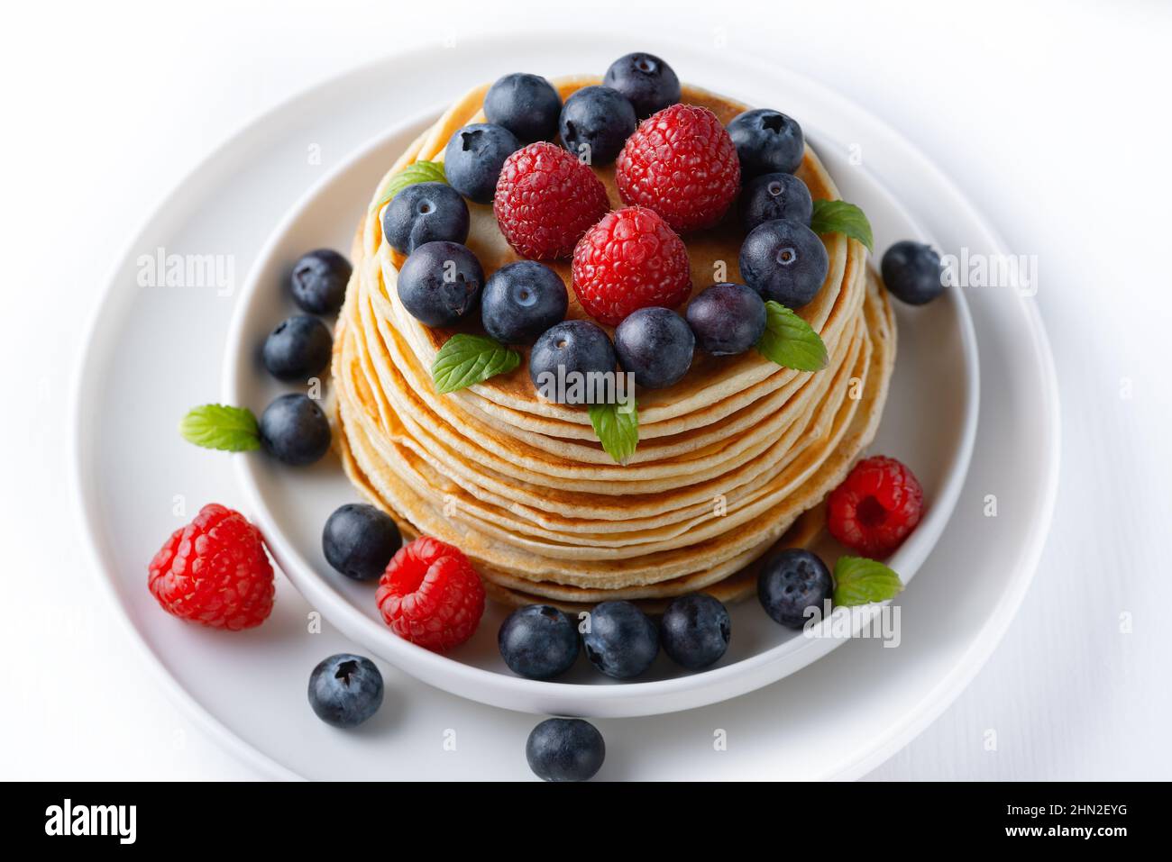 Stack pancakes fruit hi-res stock photography and images - Alamy