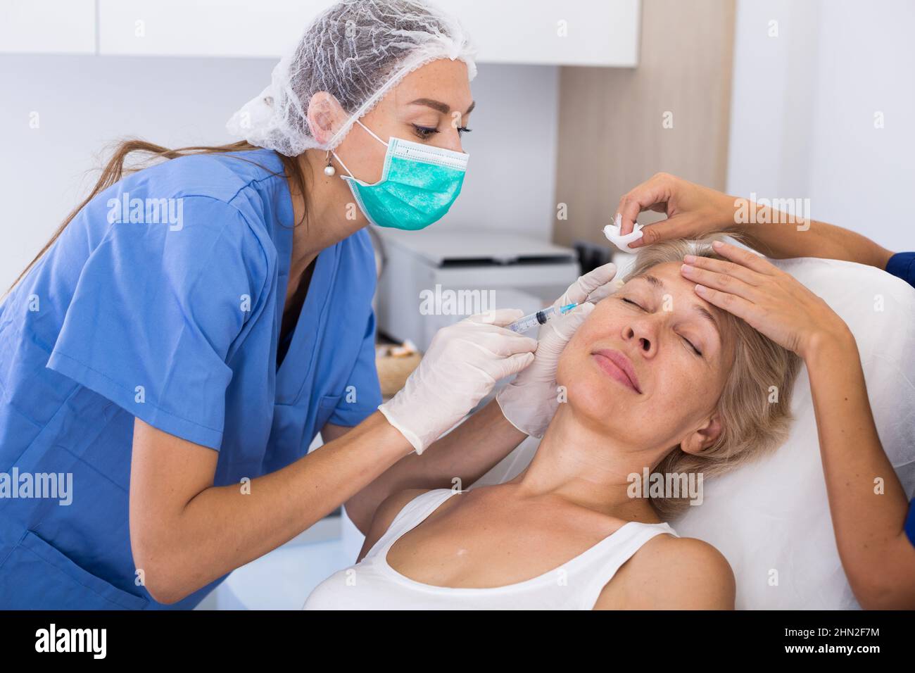 Mature woman beauty injections hi-res stock photography and images - Alamy