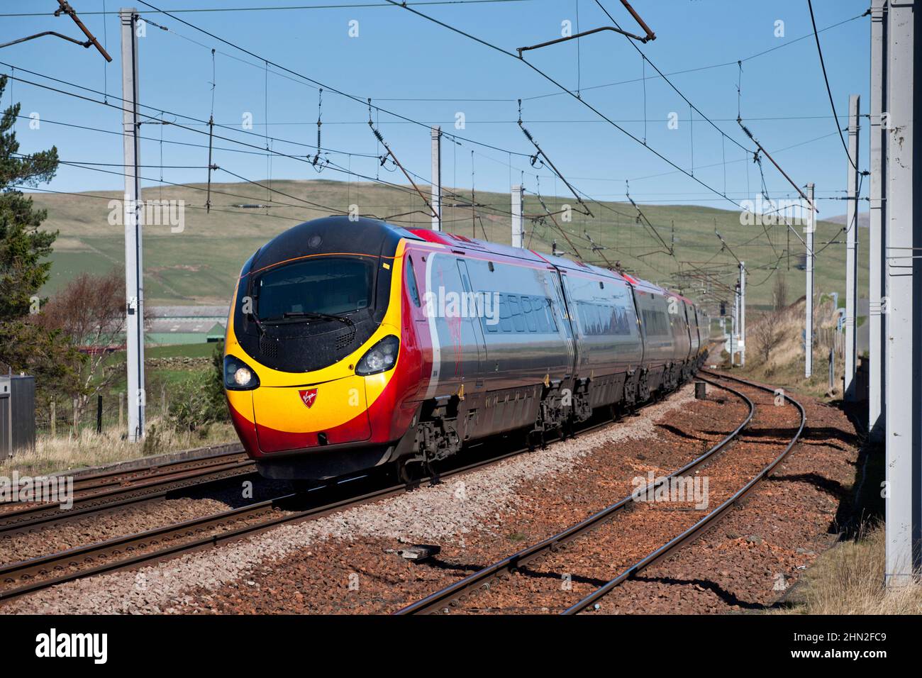 Train loops hi-res stock photography and images - Alamy