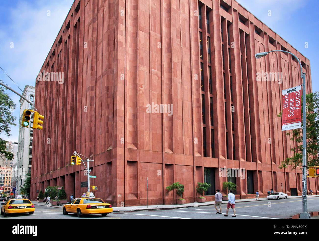 The Bobst Library of New York University in lower Manhattan Stock Photo ...