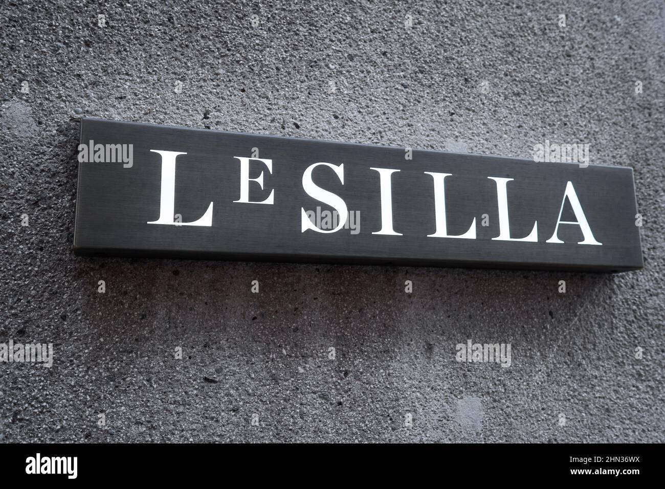 Silla silla logo hi-res stock photography and images - Alamy