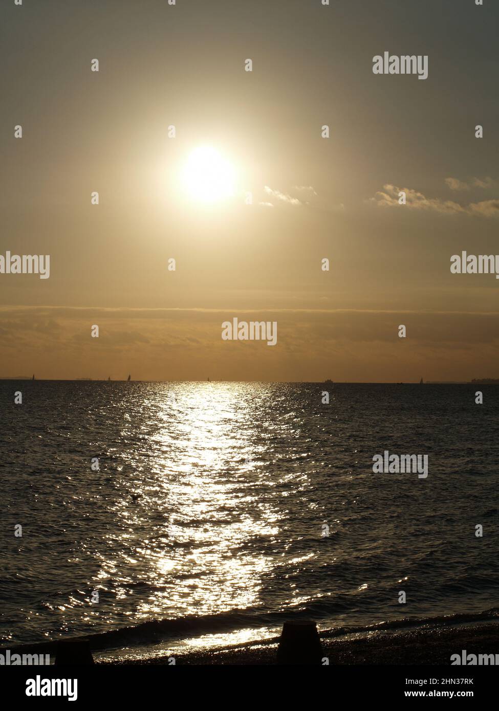 Golden sunset at Meon Shore, Hampshire, England, UK Stock Photo - Alamy