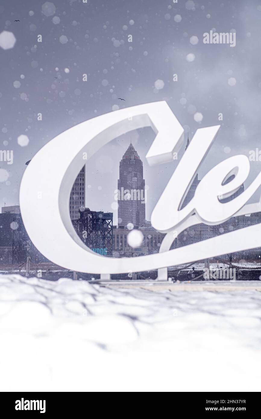 Cleveland Sign in Ohio with the CIty Stock Photo - Alamy