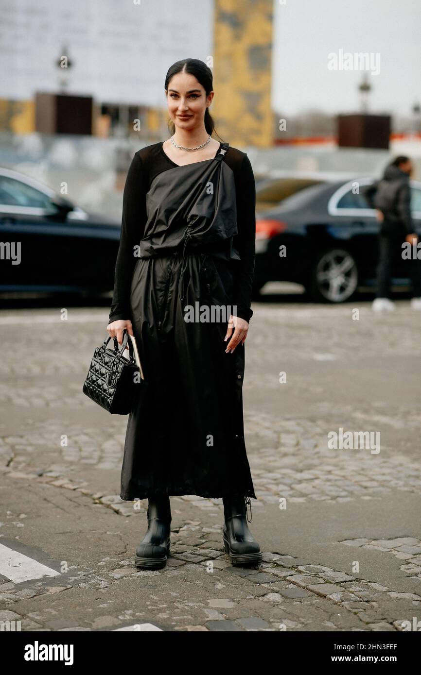 Street style, Fiona Zanetti arriving at Dior Fall-Winter 2022-2023 ...
