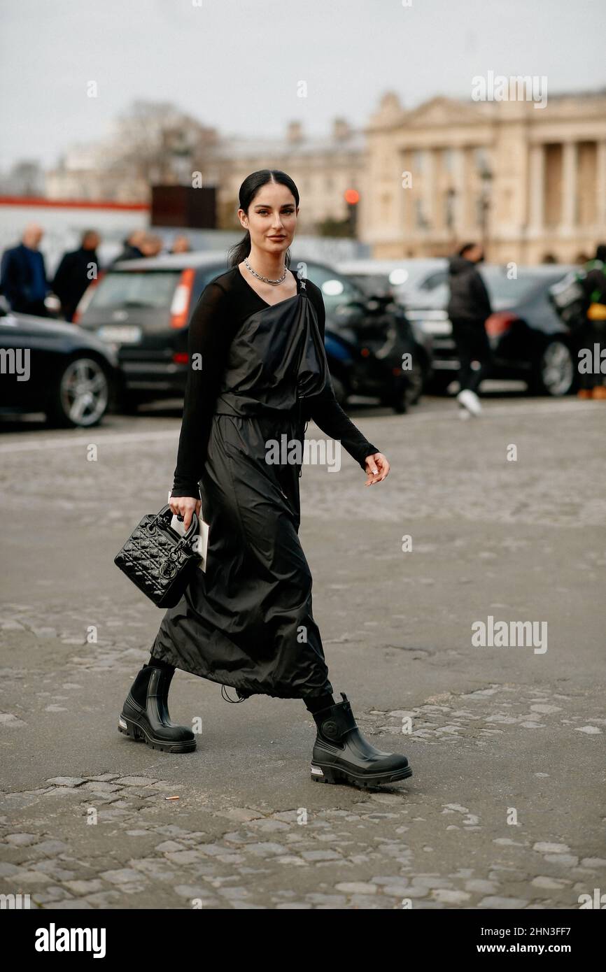 Street style, Fiona Zanetti arriving at Dior Fall-Winter 2022-2023 ...
