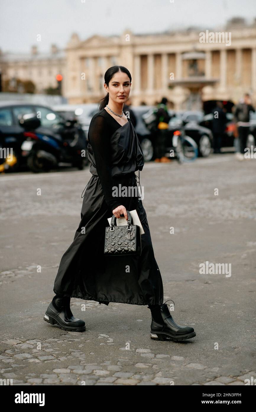 Street style, Fiona Zanetti arriving at Dior Fall-Winter 2022-2023 ...