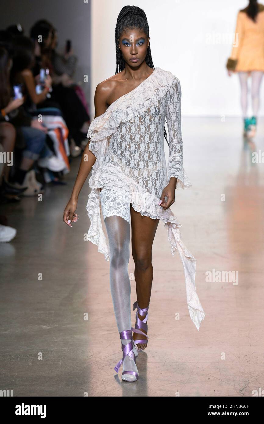 KIM SHUI Fall/Winter 2022-23 Runway during New York Fashion Week ...